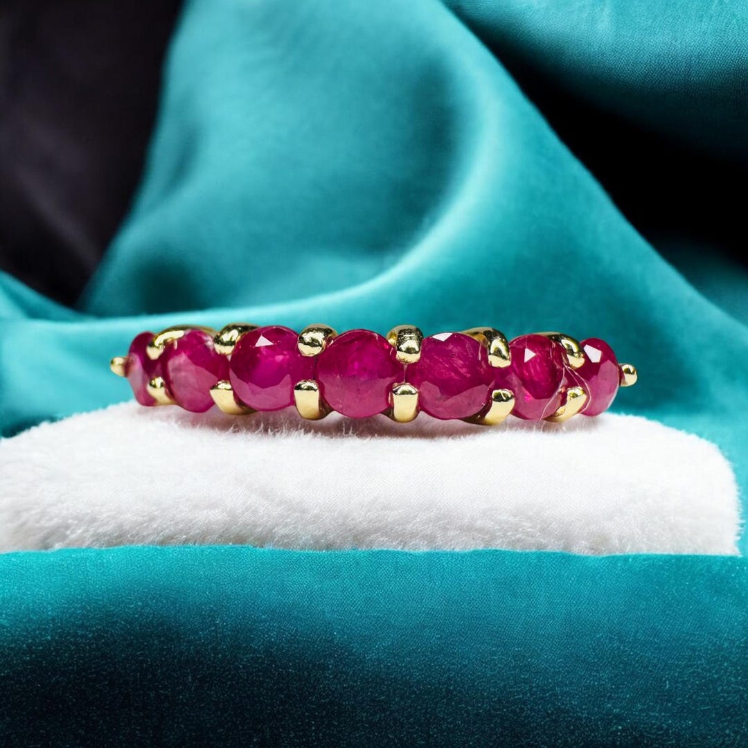 VINTAGE 14k Gold natural Ruby Ring-size 6 stacking Ring 1/2CTTW-585 ...