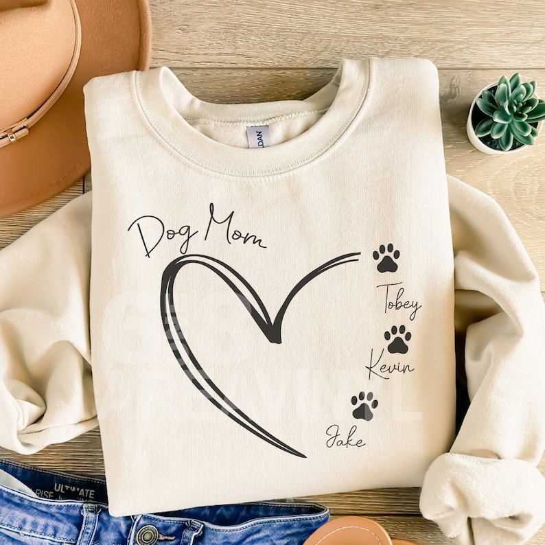 Dog Mom Heart, Svg File, Digital Download, Personalized Cat Mom, Dog ...