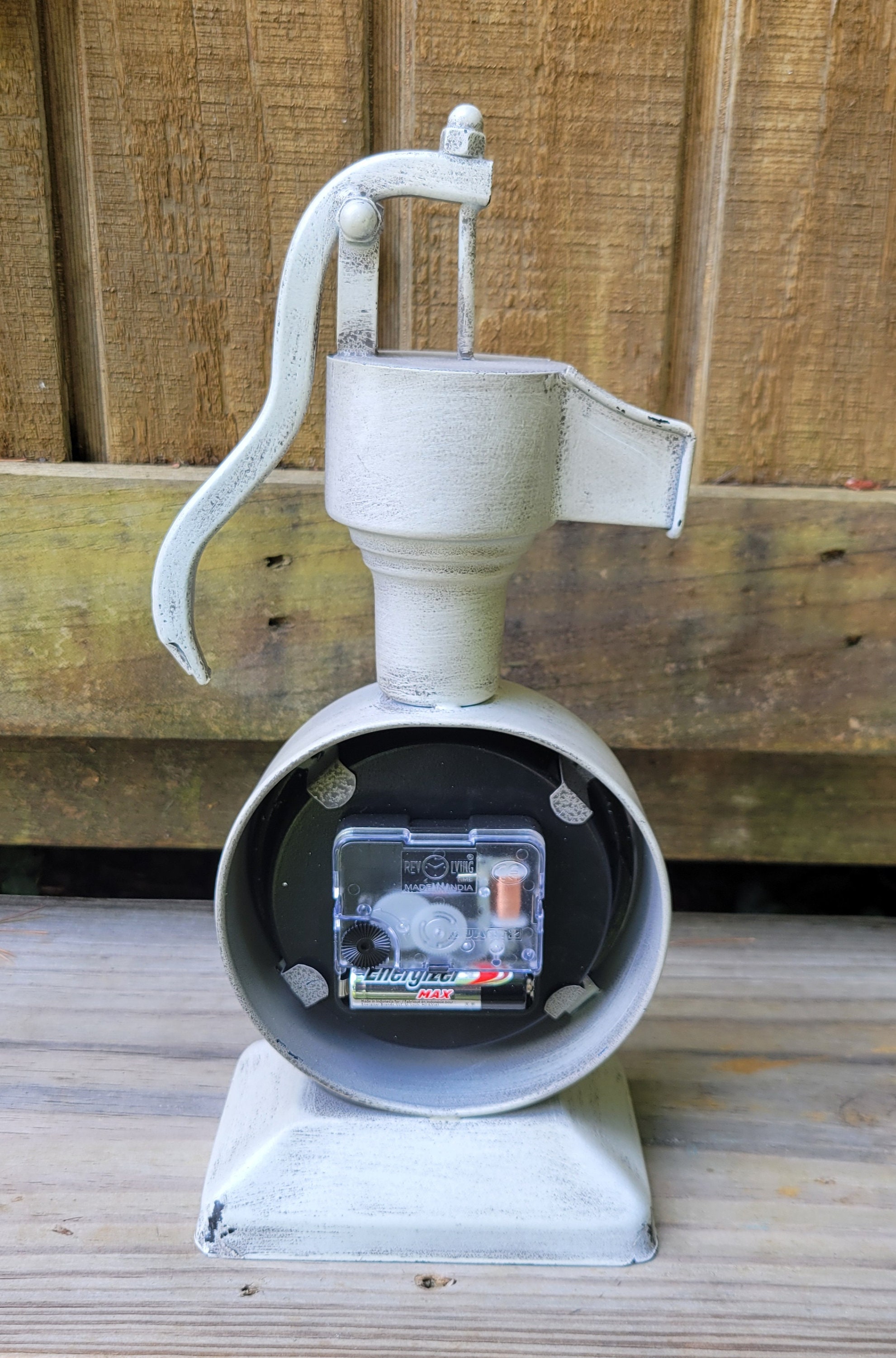 Rustic Farmhouse Water Pump Clock - Etsy