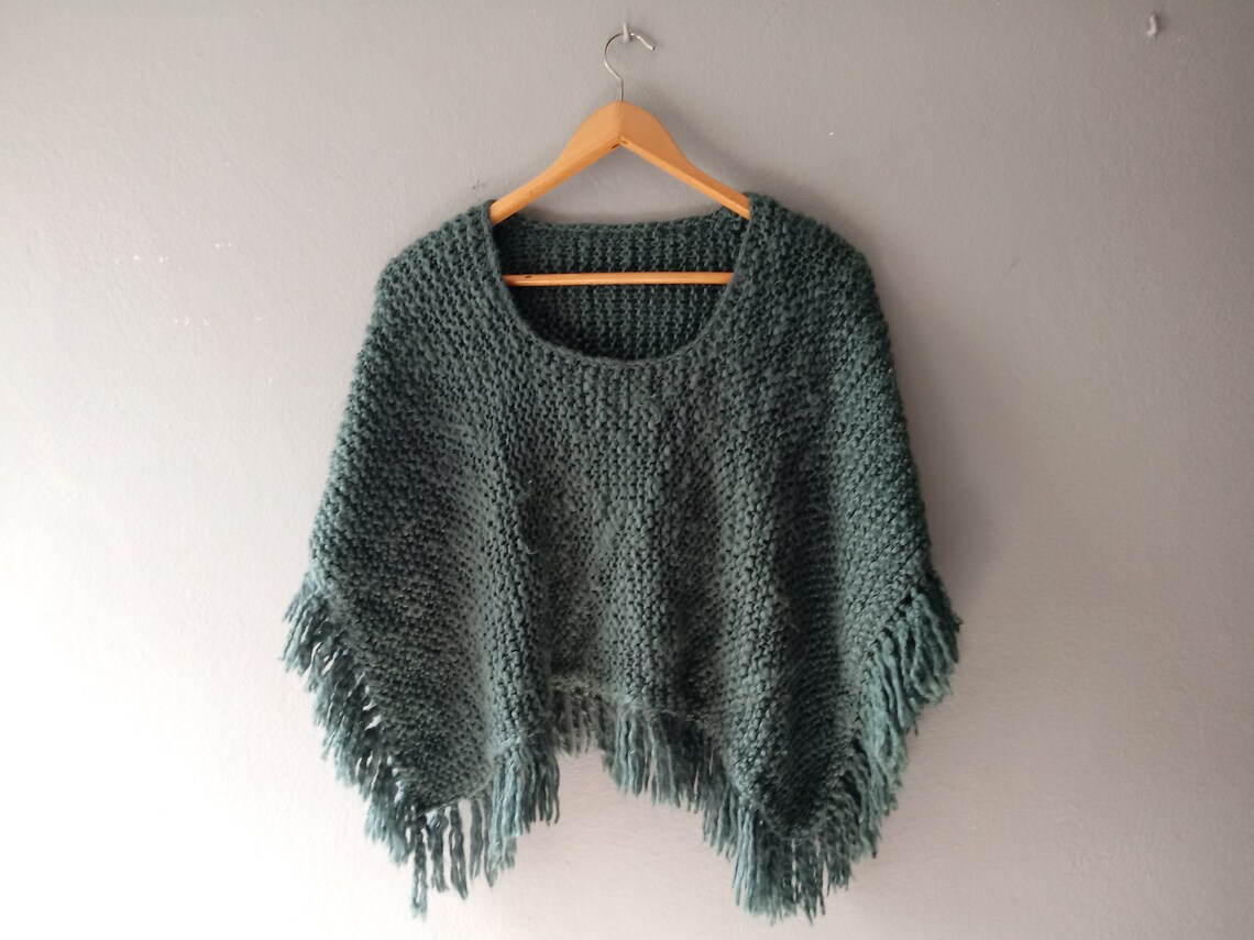 KNITTING PATTERN Easy Poncho/poncho Pattern/beginner Knit Pattern ...