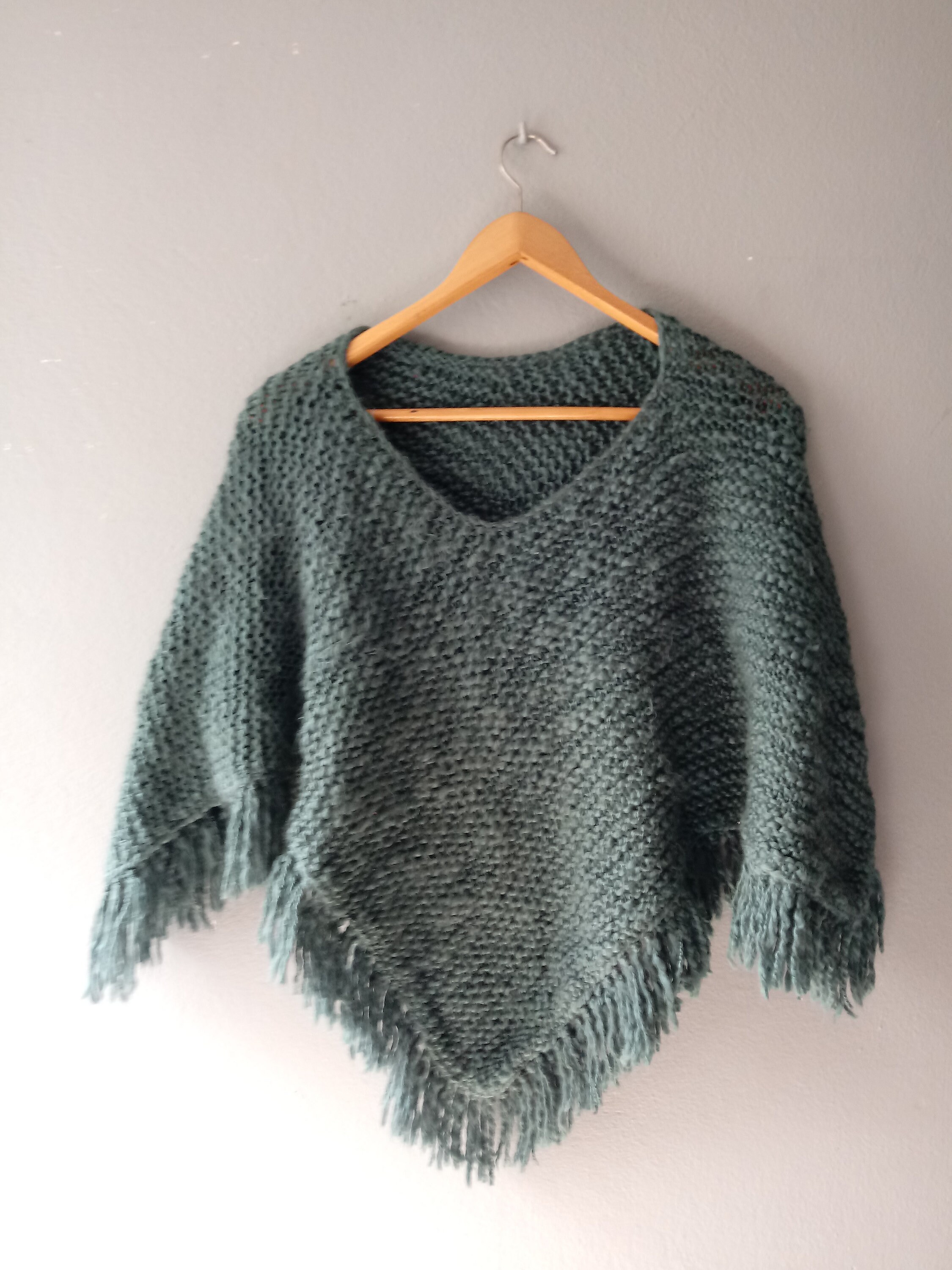 KNITTING PATTERN Easy Poncho/poncho Pattern/beginner Knit - Etsy