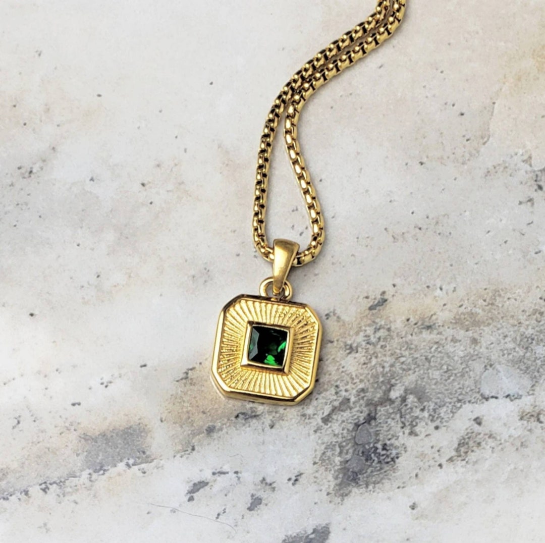 Men's gold EMERALD Amulet Necklace Men's Gold Stainless Steel Emerald ...