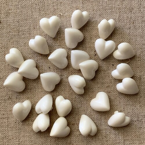 6 Heart Buttons White Bow Heart Buttons Shank Back Vintage - Etsy