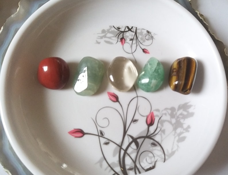 Taurus Zodiac Crystals Set 5 Crystals For Birthdates 2oth Etsy