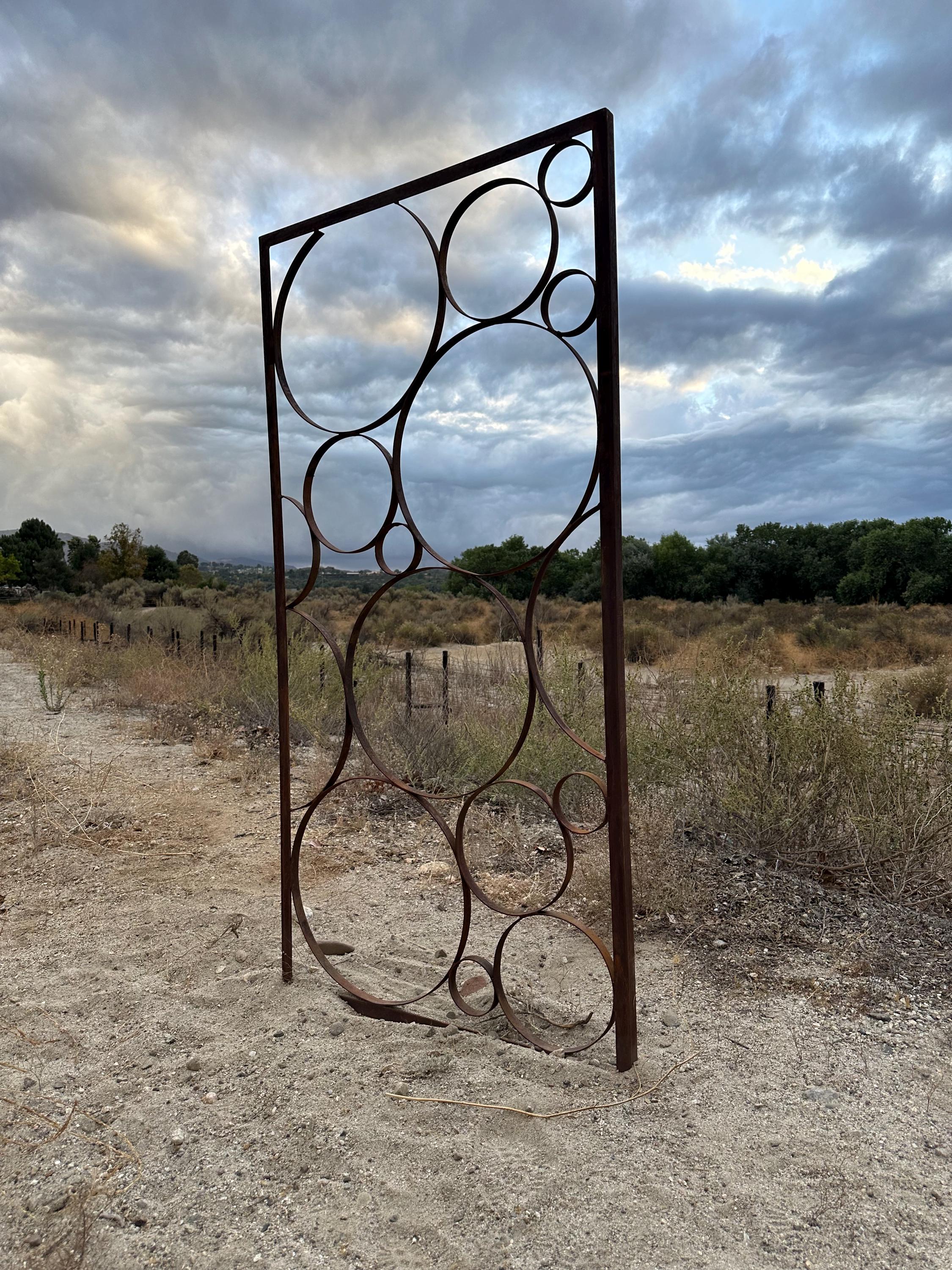 Abstract Circular Trellis, Metal Garden Trellis, Large Steel Design ...