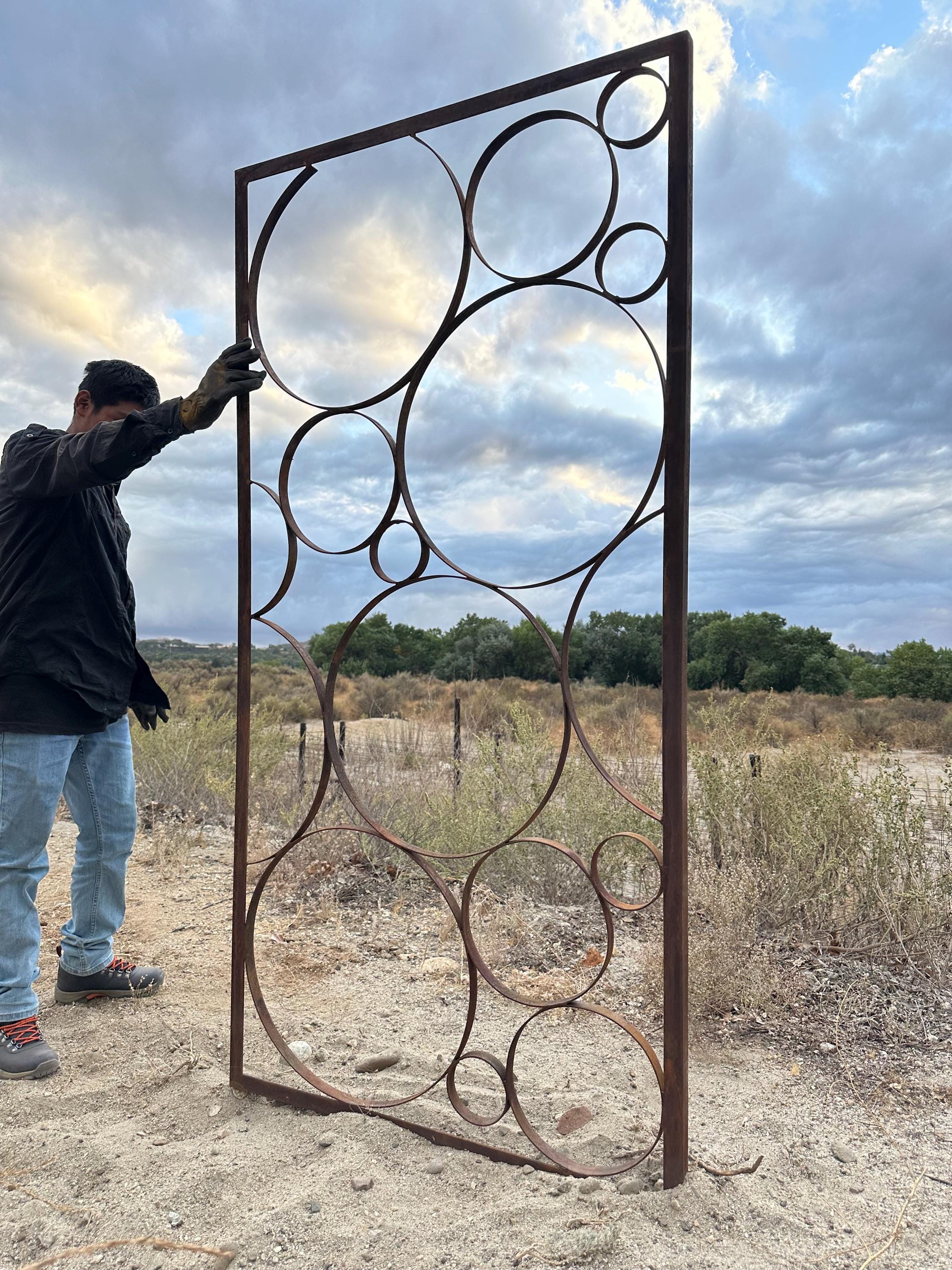 Abstract Circular Trellis, Metal Garden Trellis, Large Steel Design ...