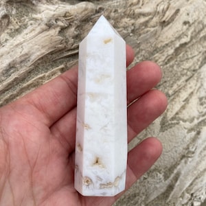 Snow Agate Tower, White Agate Obelisk, Agate Worry Stone, Minimalist ...