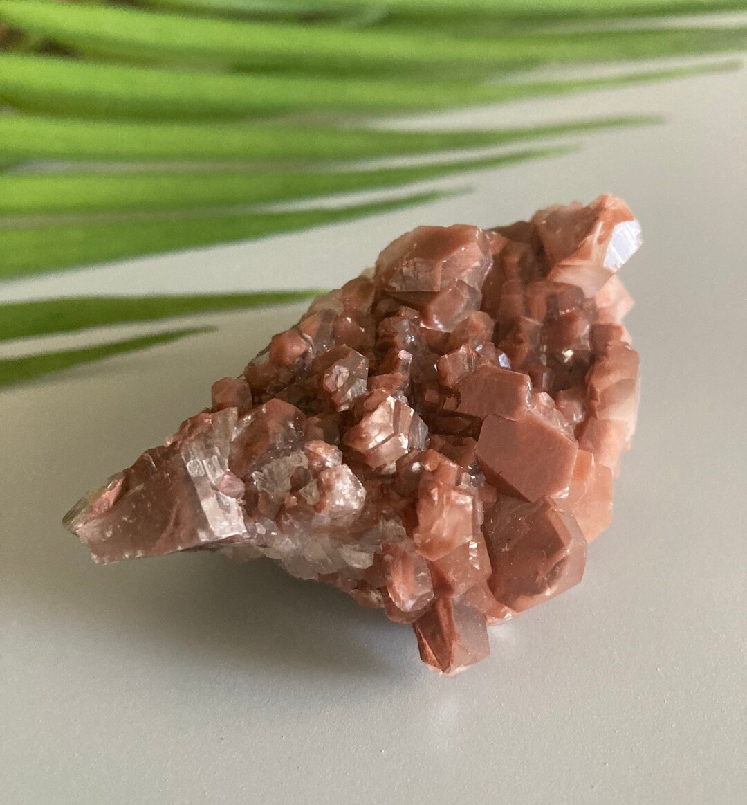 Red Calcite Cluster, UV Reactive Calcite, Self Care Crystal - Etsy Italia