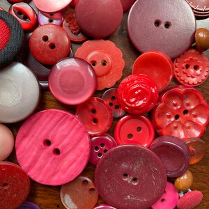 Variety of Red Vintage Buttons - Etsy