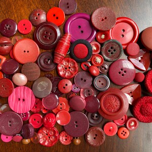 Variety of Red Vintage Buttons - Etsy