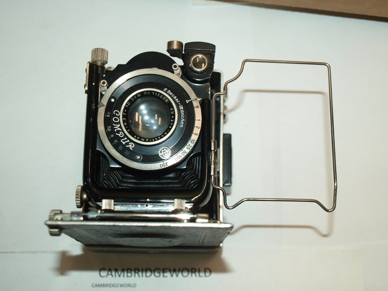 Ihagee Folding Camera With 105mm F4.5 Anastigmat Lens and Compur ...