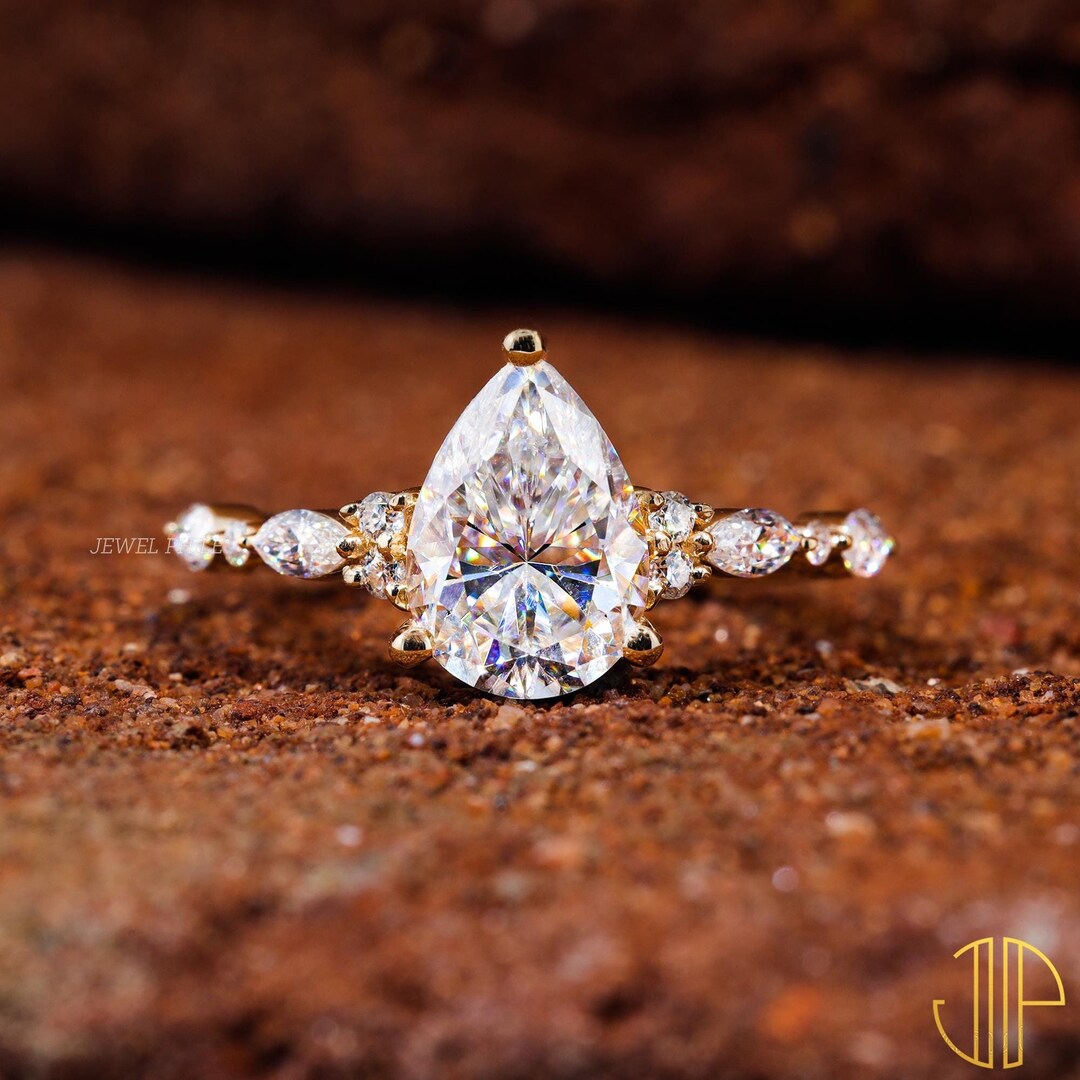 2 CT Tear Drop Wedding Ring Moissanite Engagement Ring Pear Shape Art ...