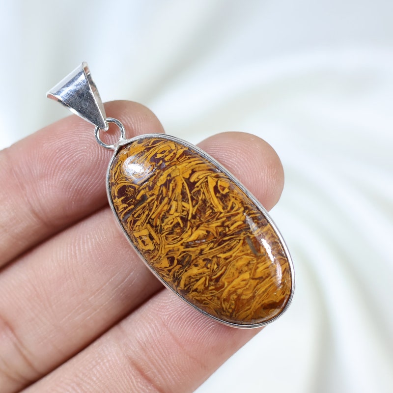 Maryam Necklace - Etsy