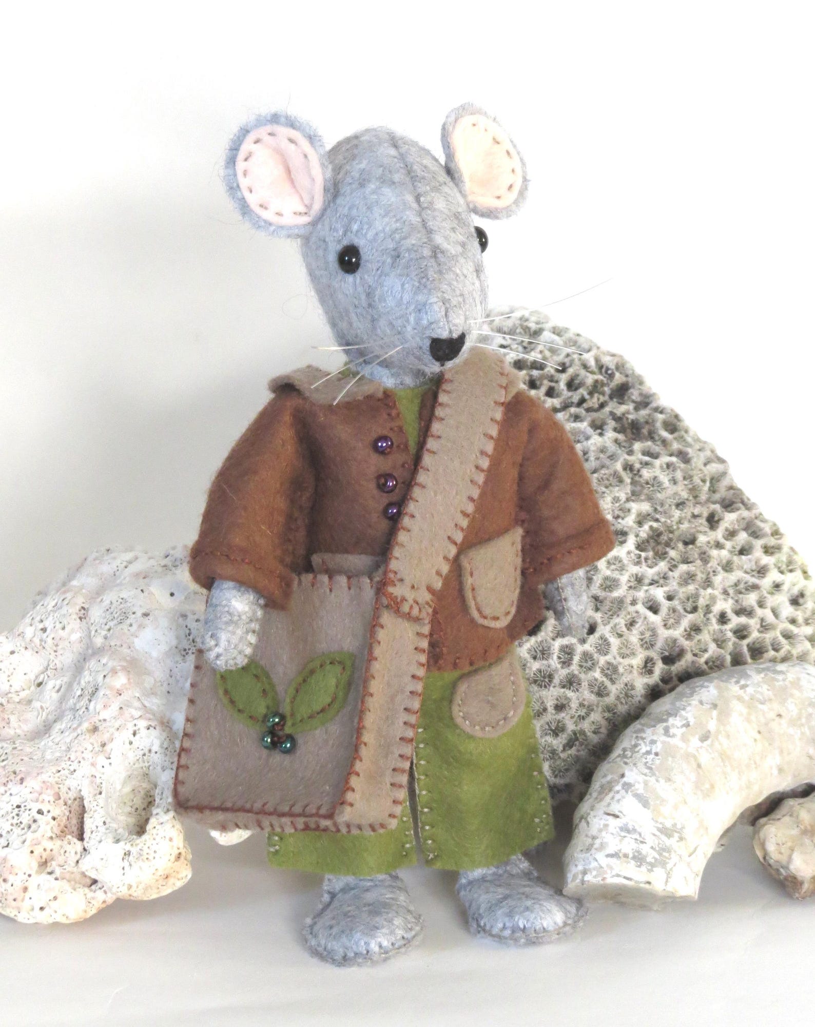 Mr Four Penny Mouse Kit, Make Your Own Felt Mouse With Clothes and Bag ...