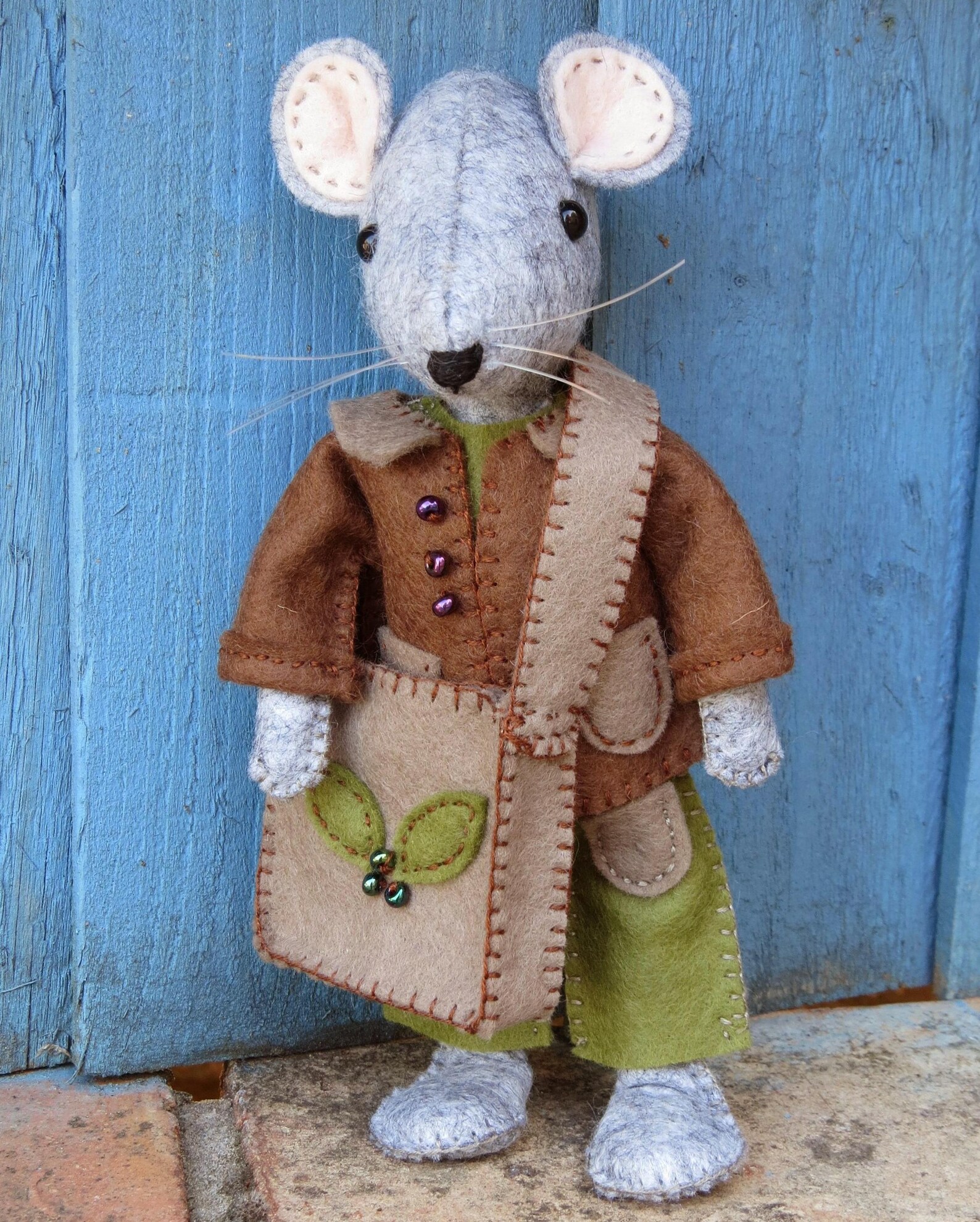 Mr Four Penny Mouse Kit, Make Your Own Felt Mouse With Clothes and Bag ...