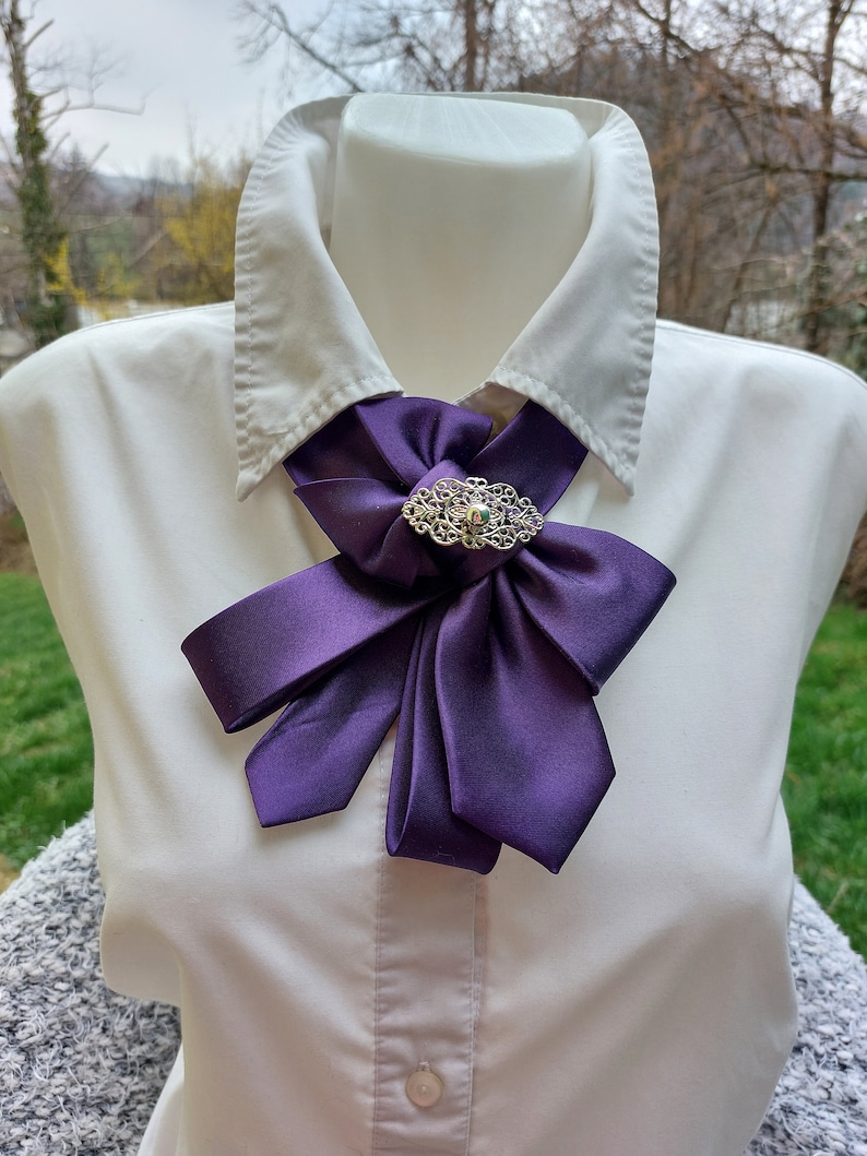 Chic Women's Necktie Necklace Handcrafted Statement Jewelry Elegant ...