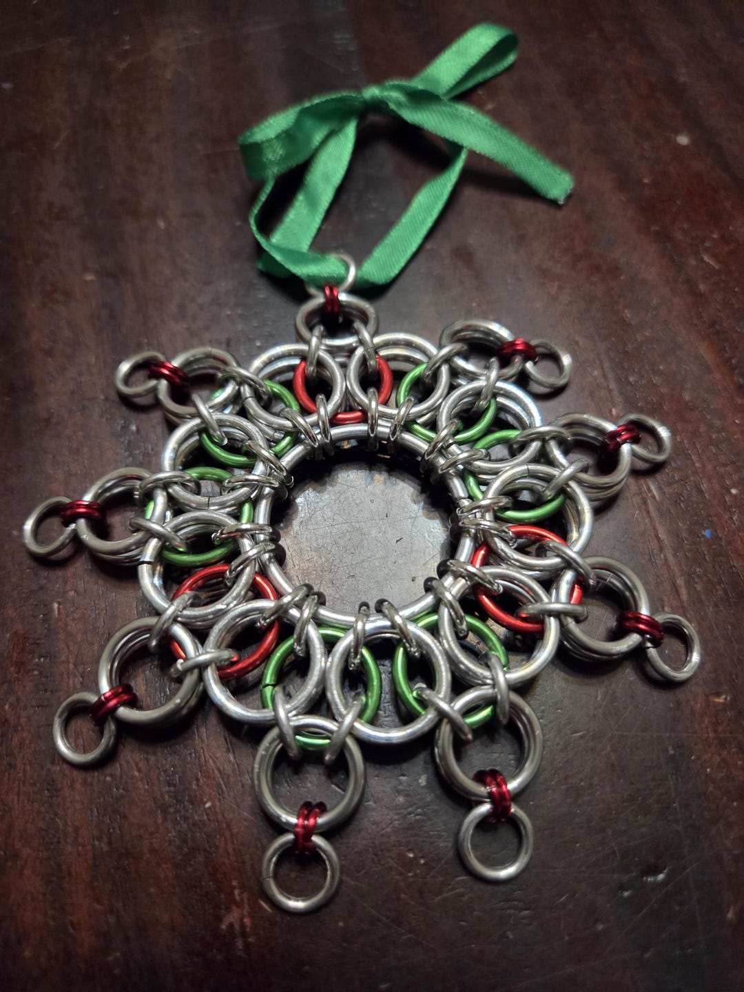Red and Green Chainmail Snowflake/suncatcher - Etsy