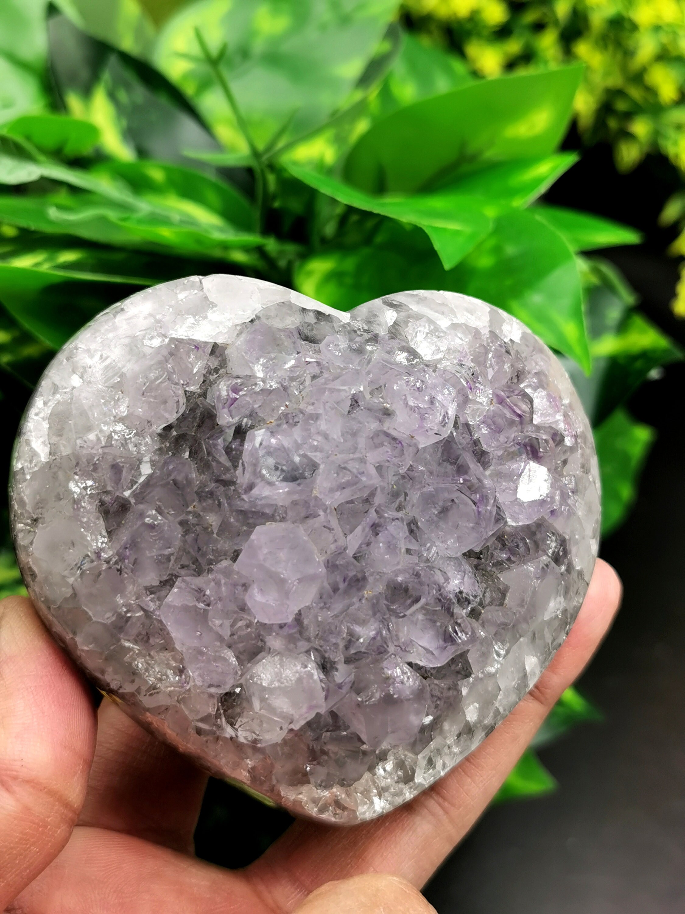 Large Amethyst Heart-shaped Geode Cluster - Etsy