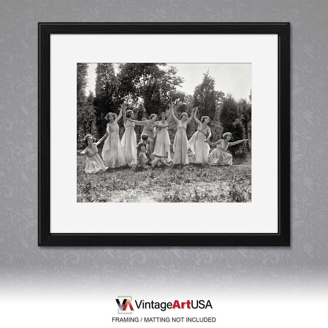 Ballet Girls Dancing Wall Art 1920s Dancers Outdoors Wall Decor Vintage ...