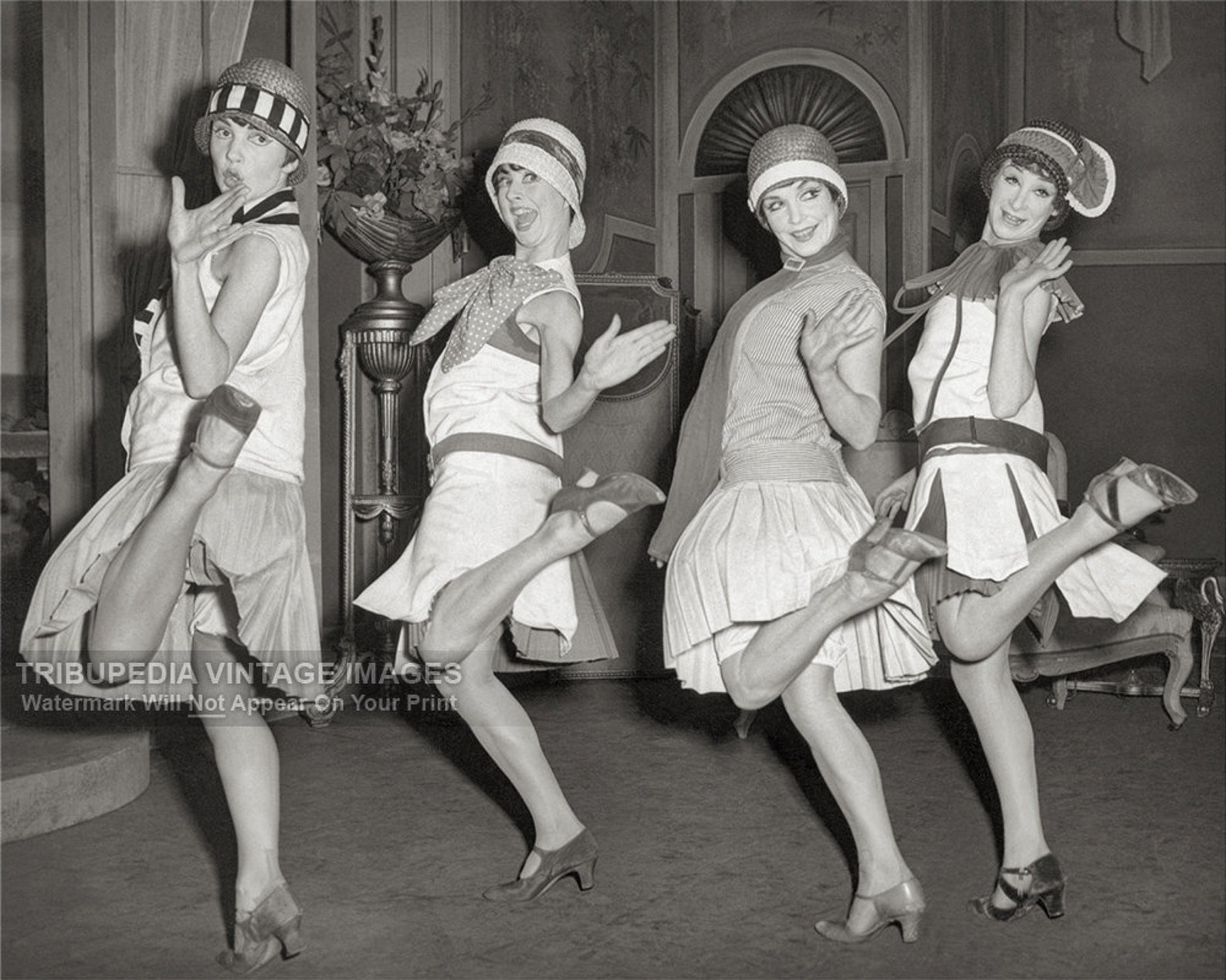 1920s Flapper Girls Photo Print – Dancing the Charleston Wall Art ...