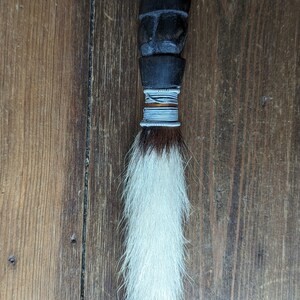 Taxidermy A Vintage Rare Black Wildebeest Tail Fly Swatter With Carved ...