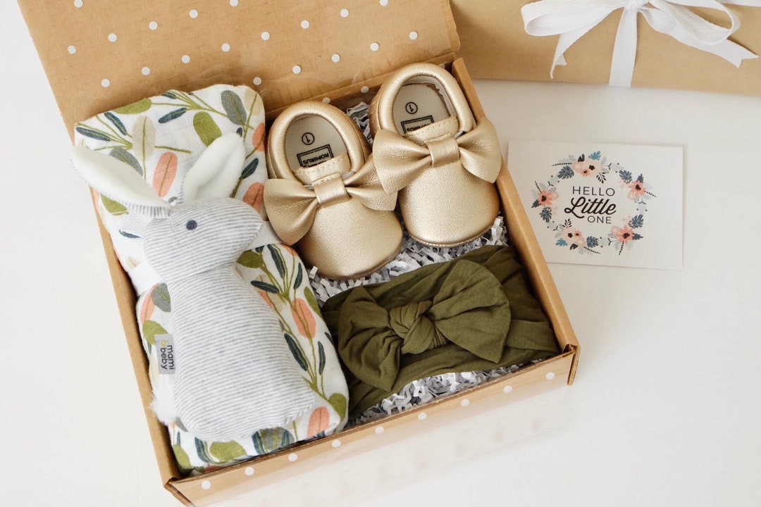 Baby Gift Box, Baby Gift Set, Ready to Ship Baby Shower Gift With Card ...