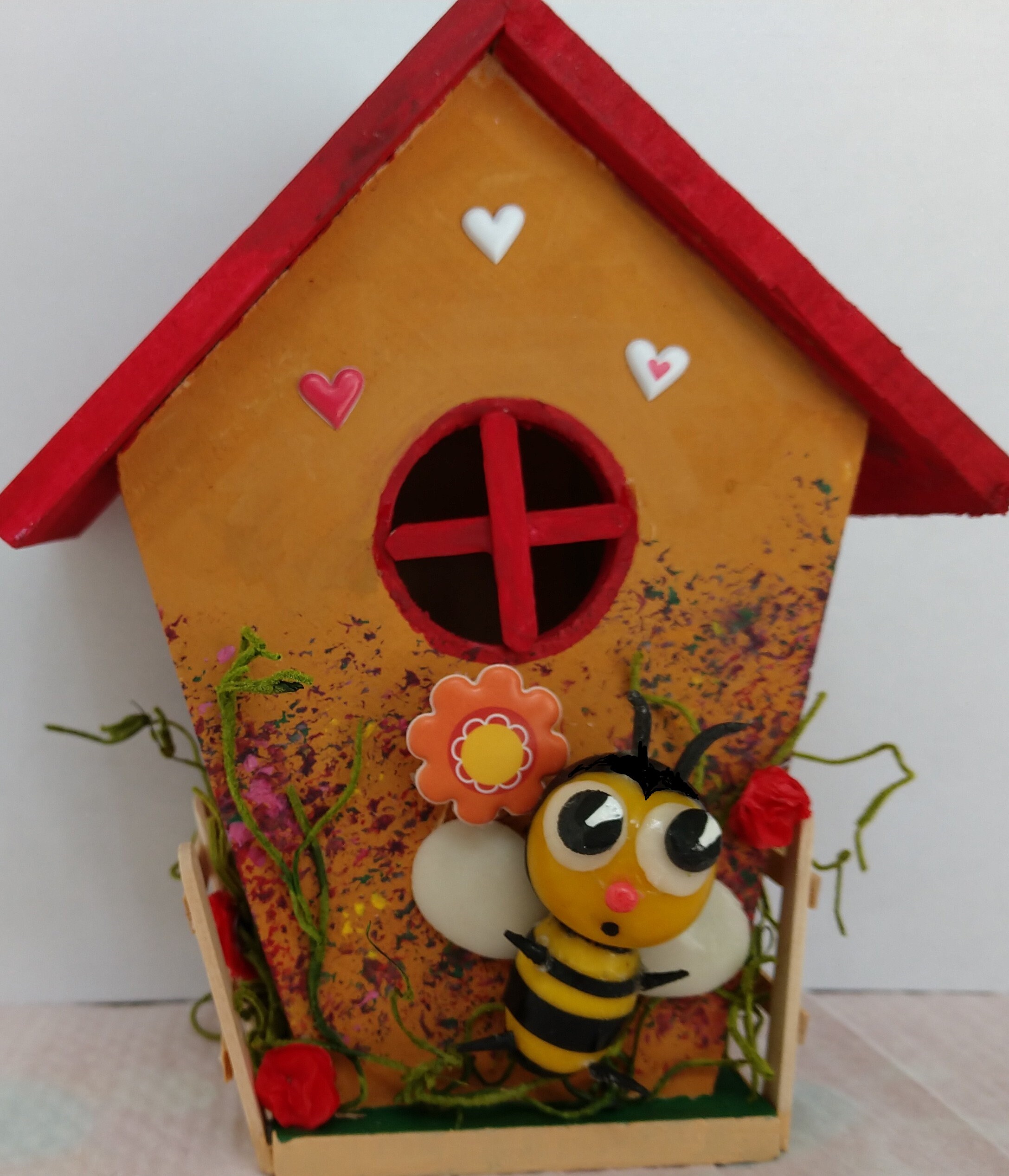 Decorative, Handmade, Bees, Birdhouses, Crafts, Bees Dolls. Animated ...