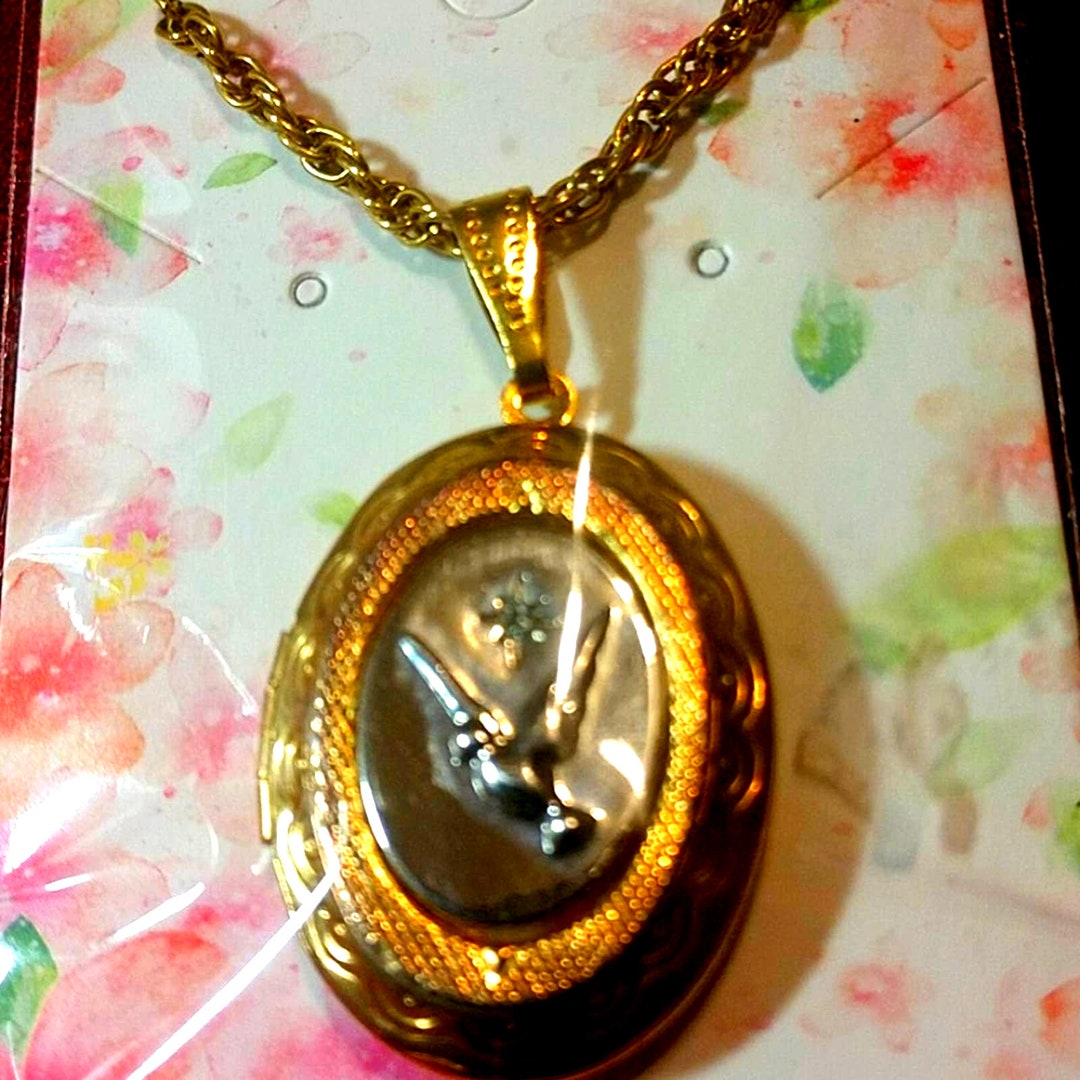 Beautiful Gold Holy Spirit Vintage Locket - Etsy