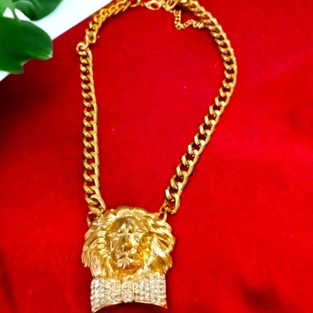 Gorgeous Vtg. 14 Karat Gold-plated Lion's Head Pendant With Gold Chain ...
