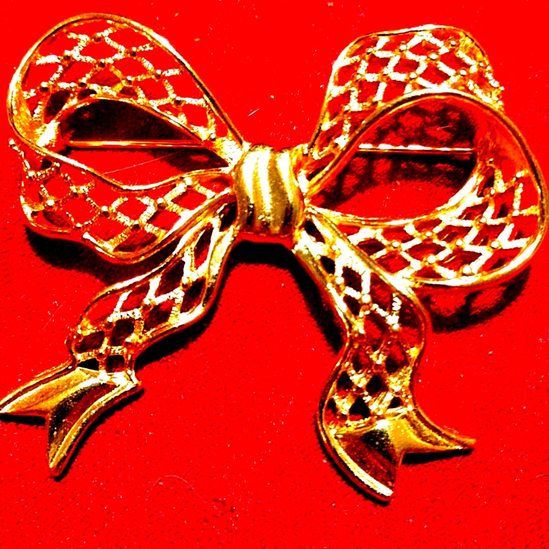 Beautiful Vintage Golden Bow Brooch - Etsy