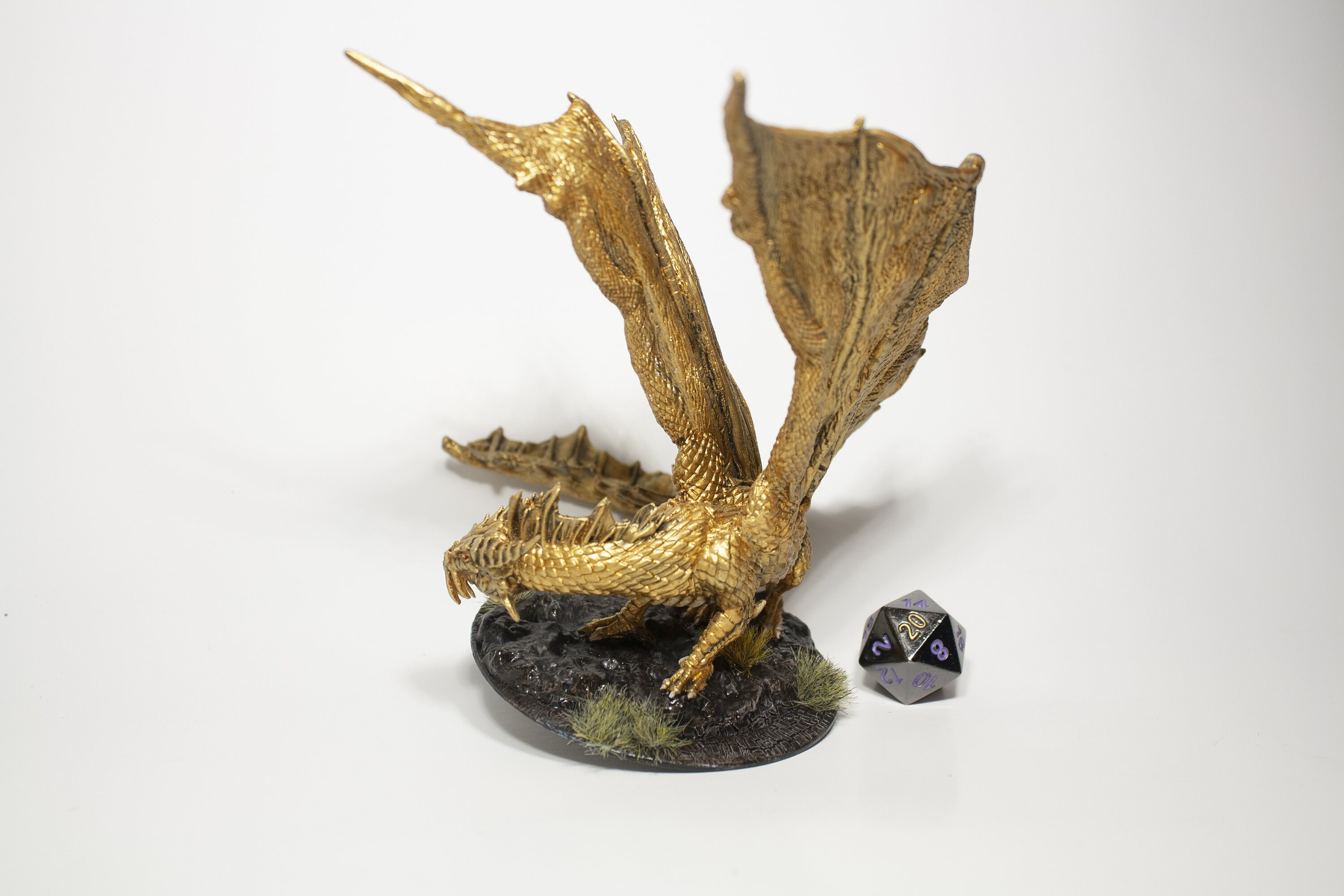 Young Gold Dragon Custom Painted D&D Mini | Etsy