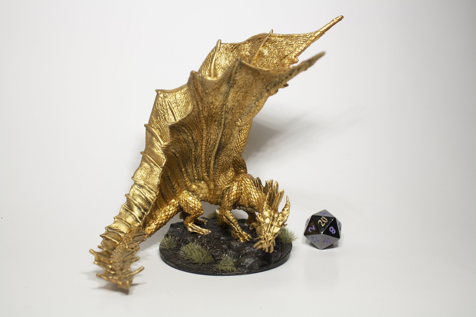 Young Gold Dragon Custom Painted D&D Mini | Etsy