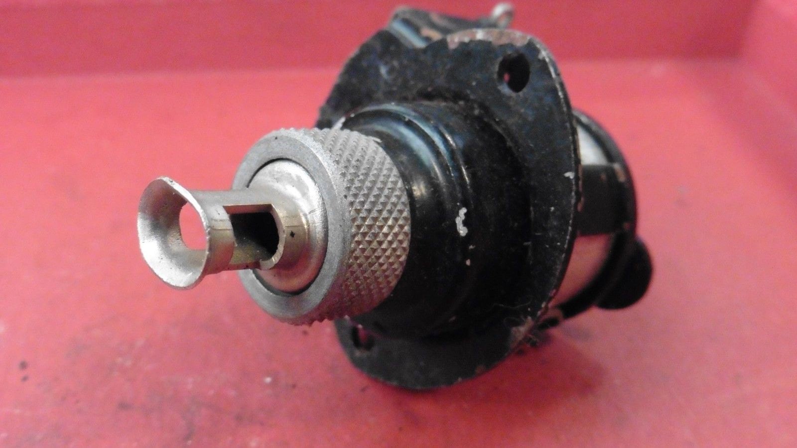 WW2 RAF Aircraft Armament Bomb Rack Socket - Air Ministry Ref. 5D/526 ...