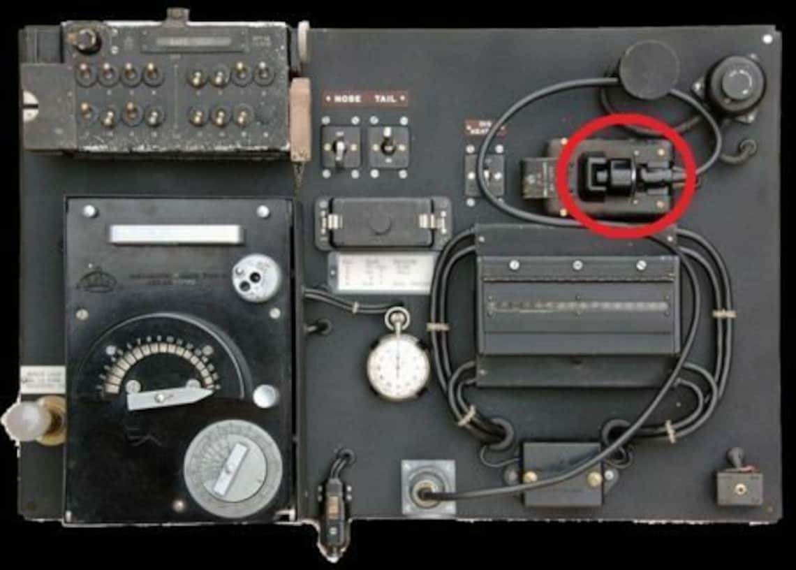 Lancaster Bomber Bomb Release Push Button - Etsy