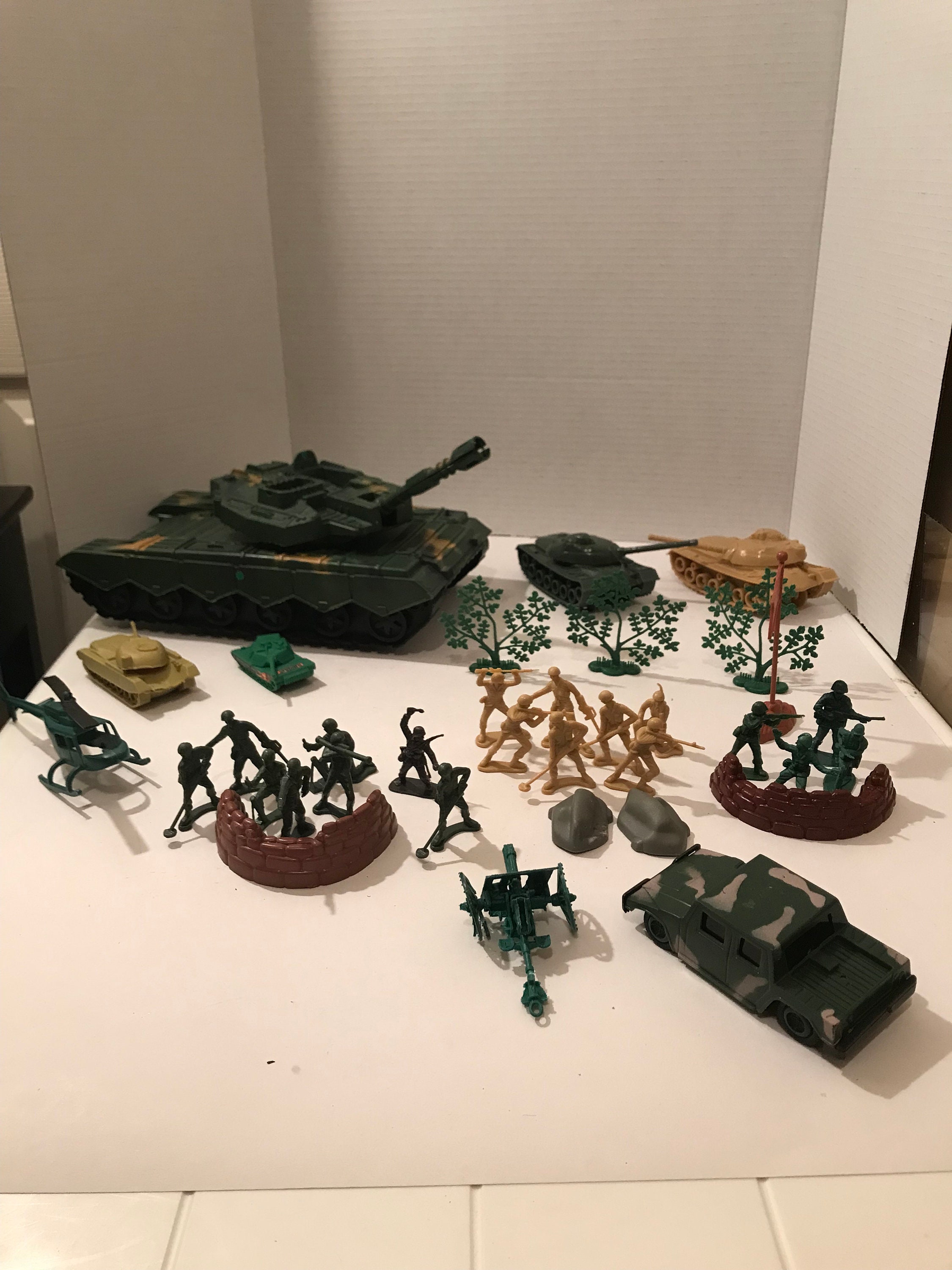 Toy Soldiers and Tanks Vintage Collector's Item Tanks Are Moveable 35 ...
