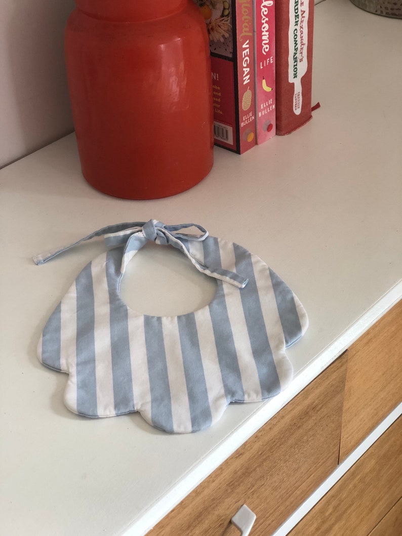 Baby Scallop Bib Sewing Pattern: Reversible 4-in-1 (PDF Pattern) - Etsy