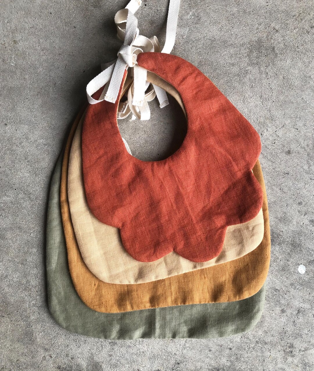 Reversible Baby Bib Sewing Pattern: Unisex Scallop Design (PDF) - Etsy