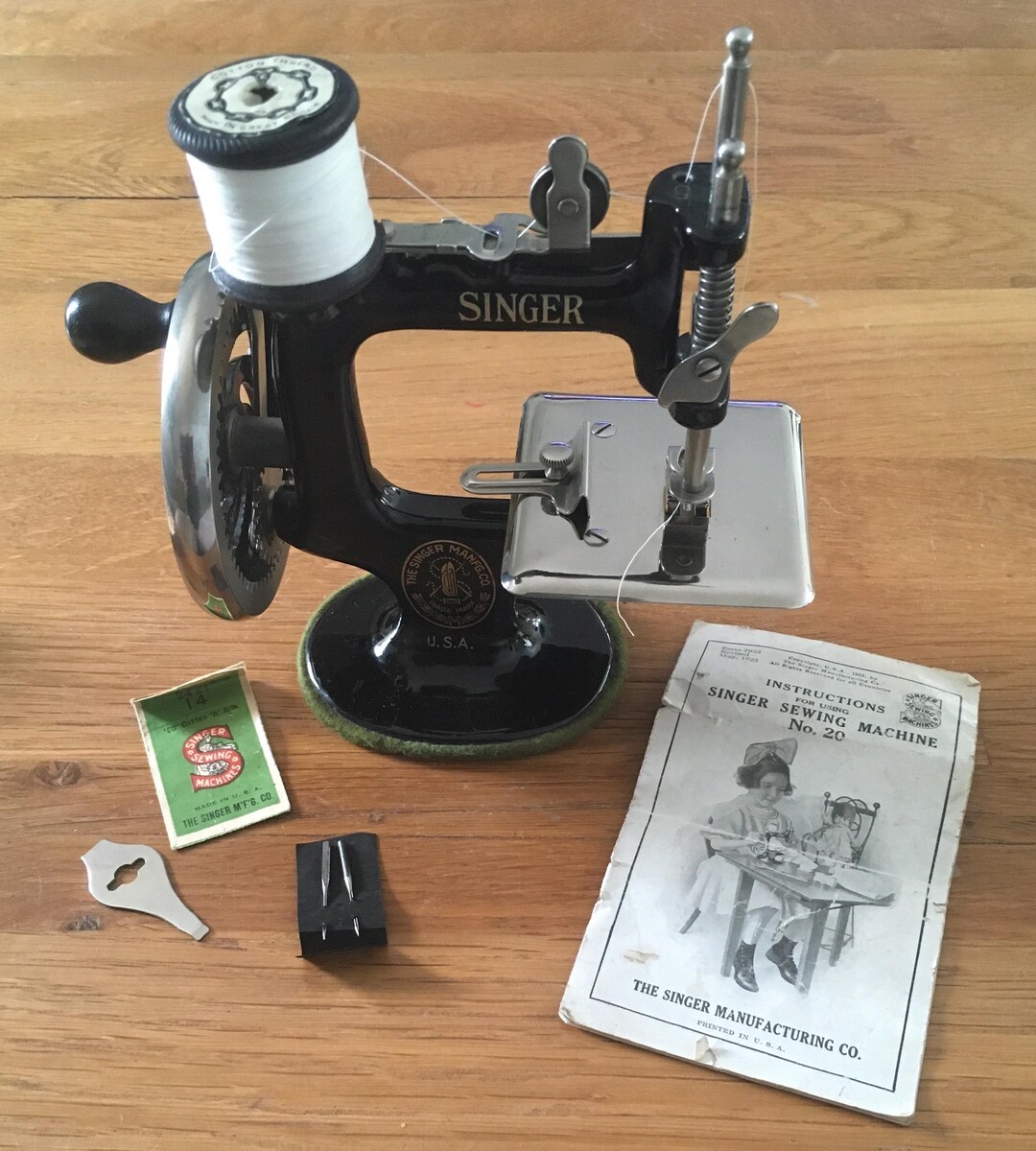 Antique Collectible Genuine Original Singer Model 20 Miniature Childs ...