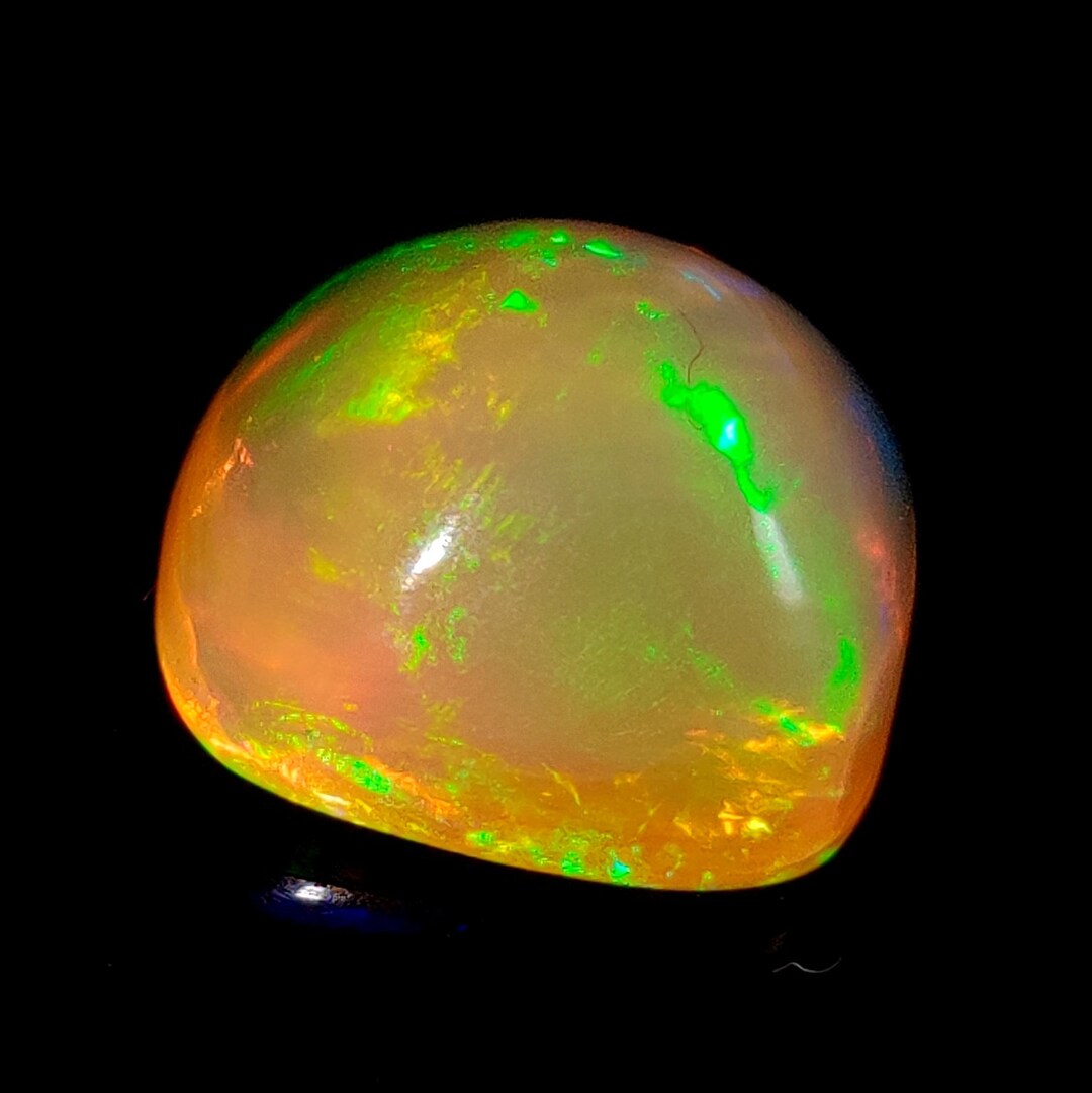 ETHIOPIAN OPAL GEMSTONE 4 Ct Top Quality Natural Ethiopian Opal Cushion ...
