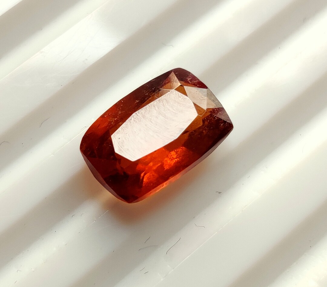 HESSONITE GARNET GEMSTONE 5.30CT Top Quality Hessonite Garnet Gemstone ...