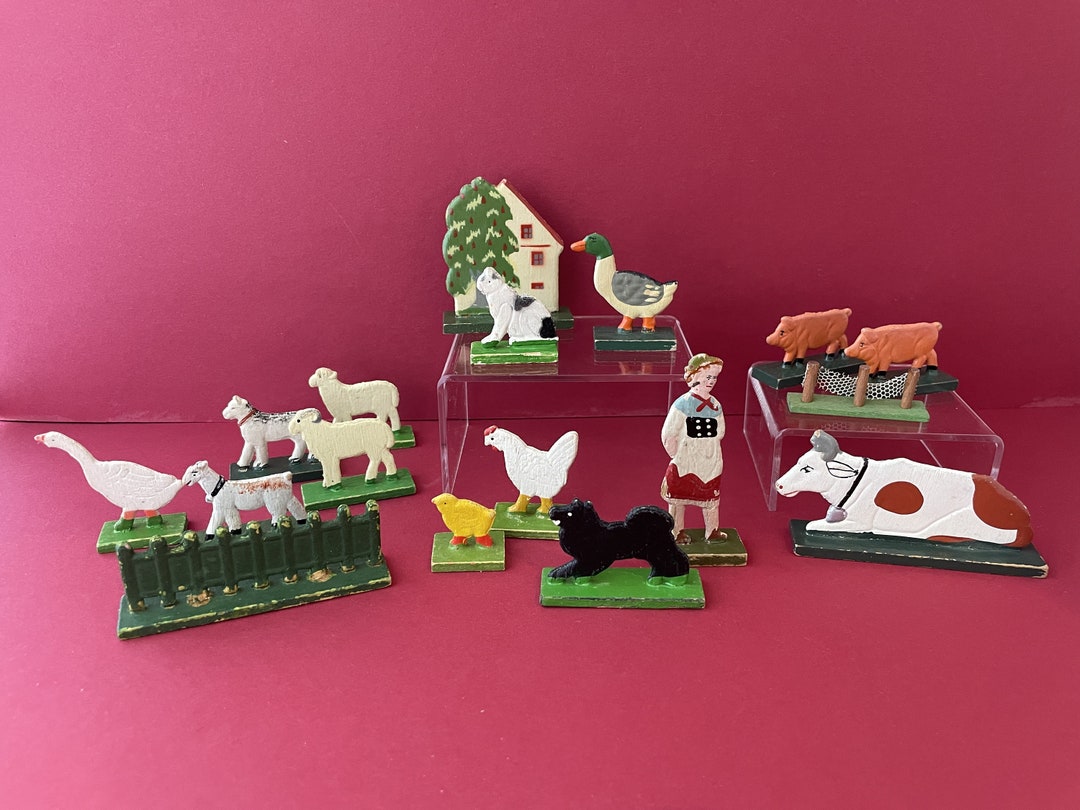 Vintage 17 Pc Farmhouse & Animals Erzgebirge Mini Figurine Flat Toy Set ...