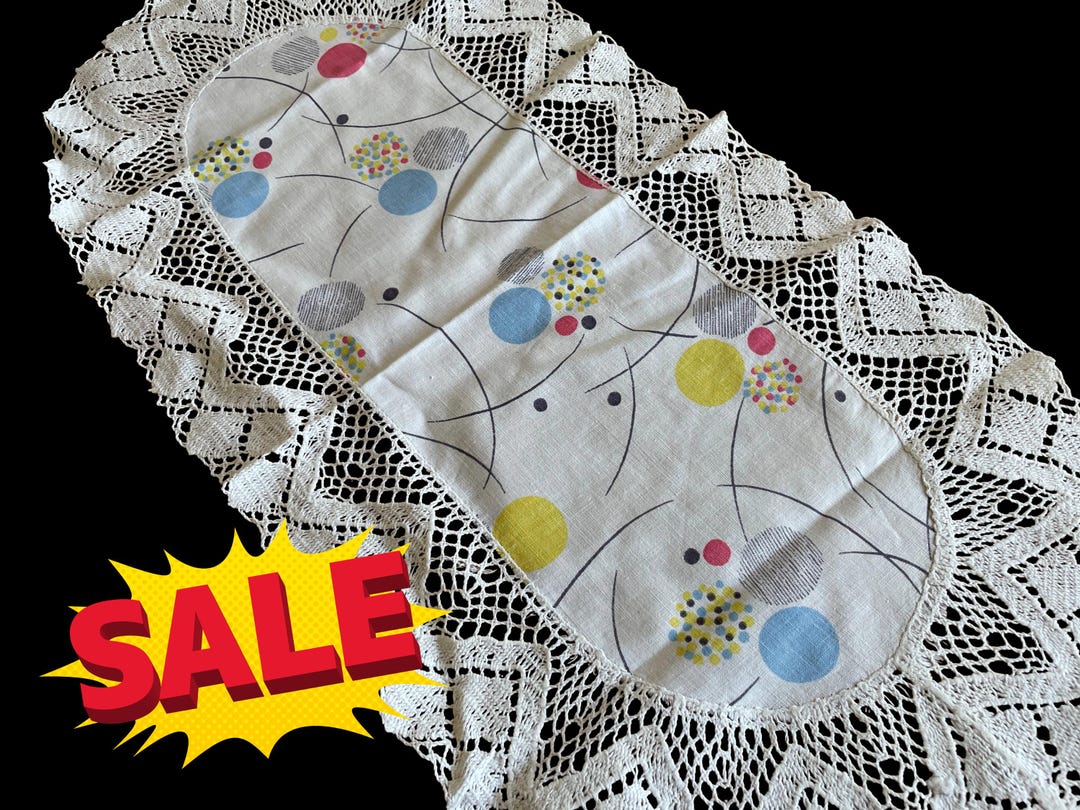 1950s Midcentury Modern Doily – Geometric Polka Dot Oval Table Topper ...