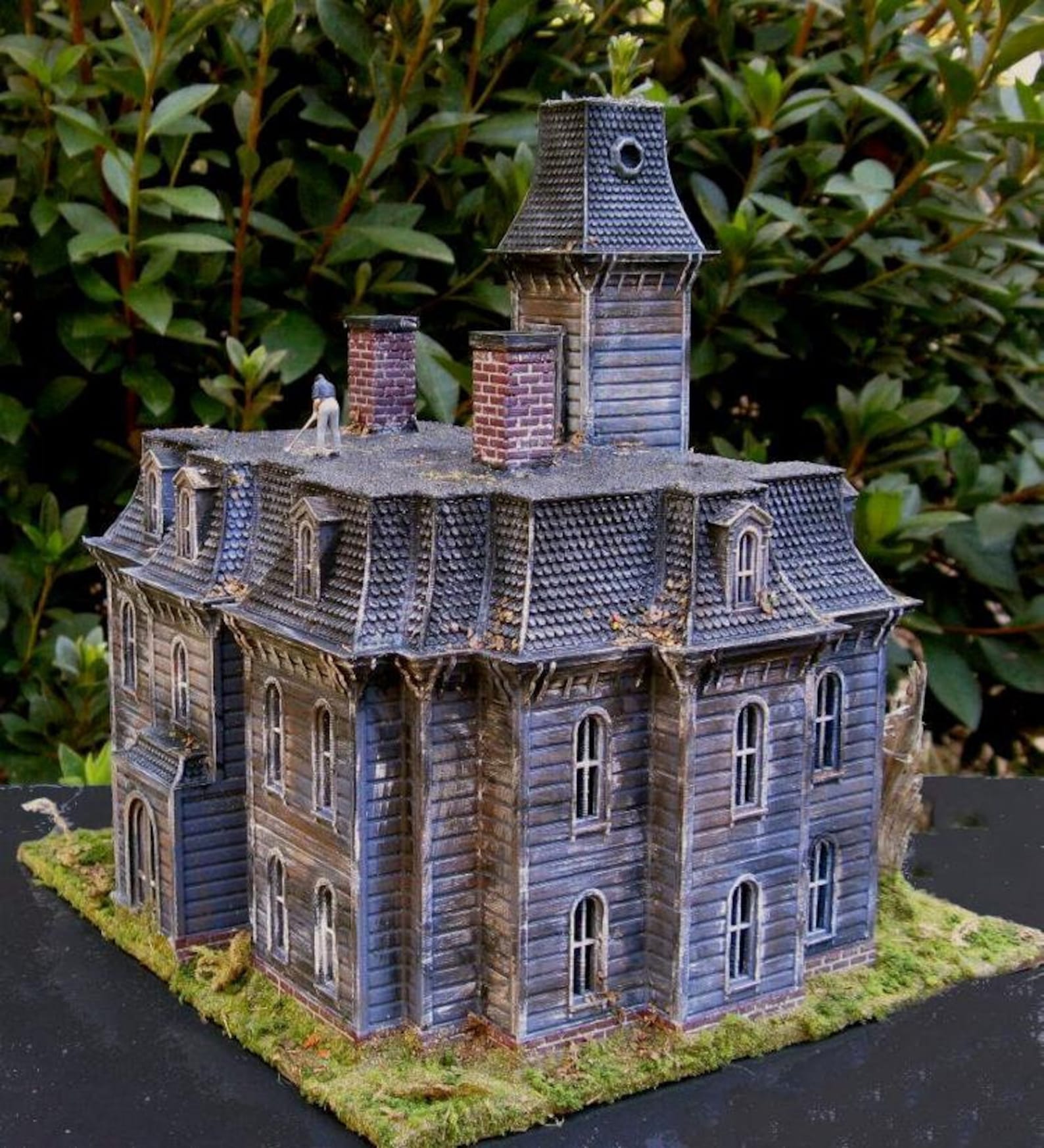 Addams Family Model Diorama House~halloween~horror Movie ~gomez ...