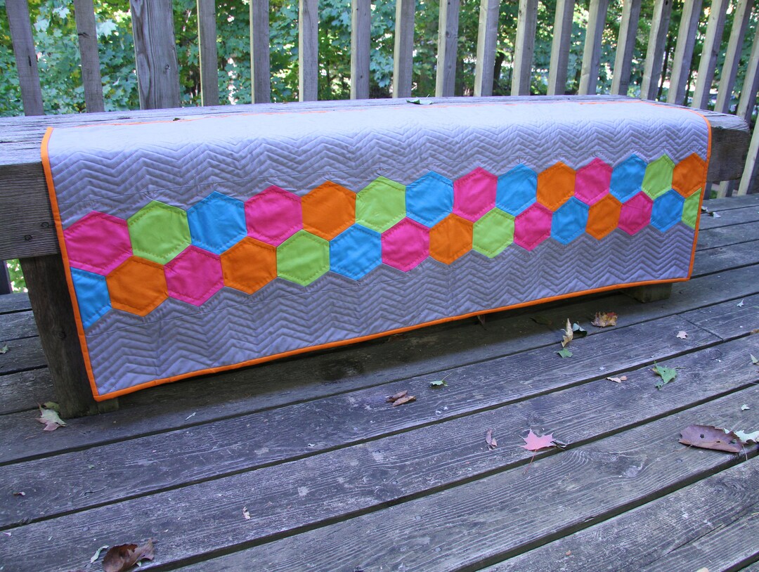 Hexagon Tablerunner Quilted Digital Pattern Modern 23 X 49 Inches. - Etsy