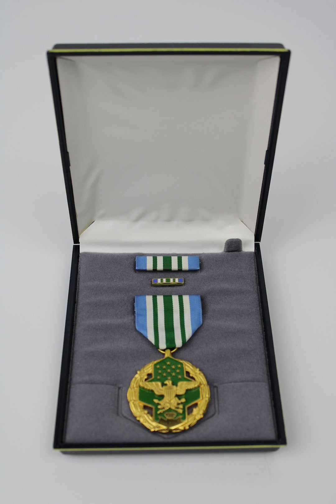 Joint Service Commendation Medal, USA, With Award Case - Etsy