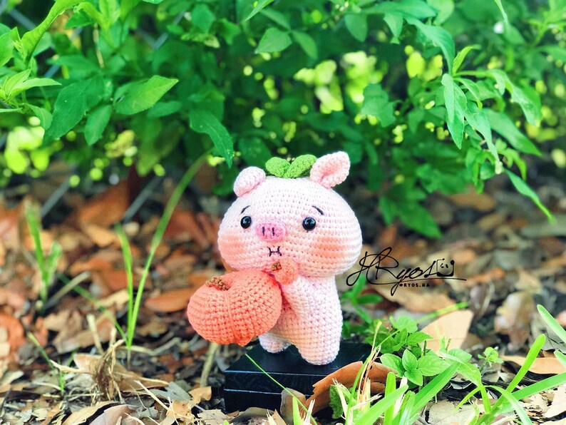 Glutton the Pig - Crochet Amigurumi Pattern - by Hryos - Etsy