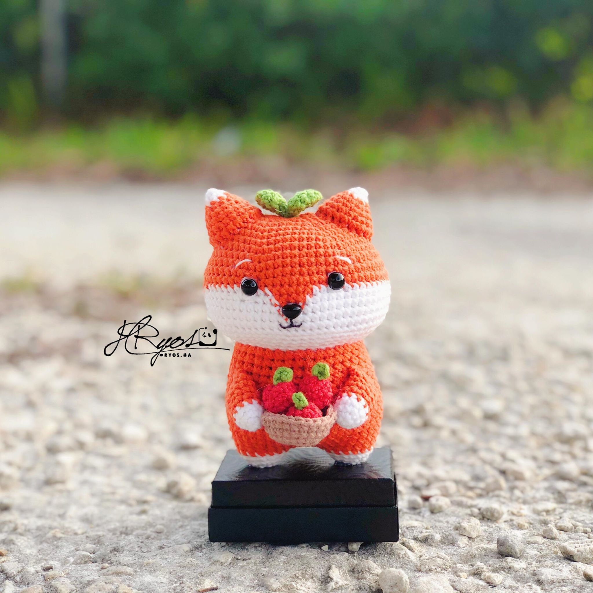 Sprout the Fox & Glutton the Pig - Crochet Amigurumi Pattern - by Hryos ...
