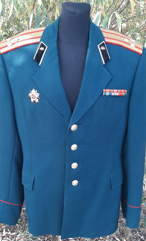 Officer's jacket Soviet army USSR with order - Gem