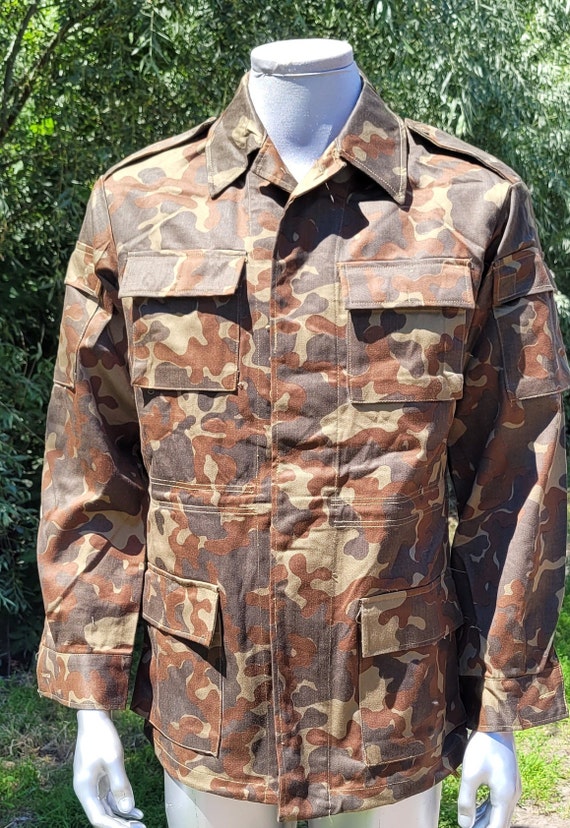 Vintage Military Summer Rare BHUTAN Camouflage Jacket - Gem