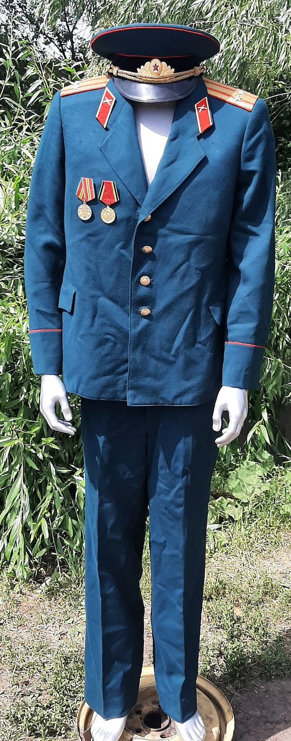 Soviet military ceremonial uniform with cap with blac… - Gem